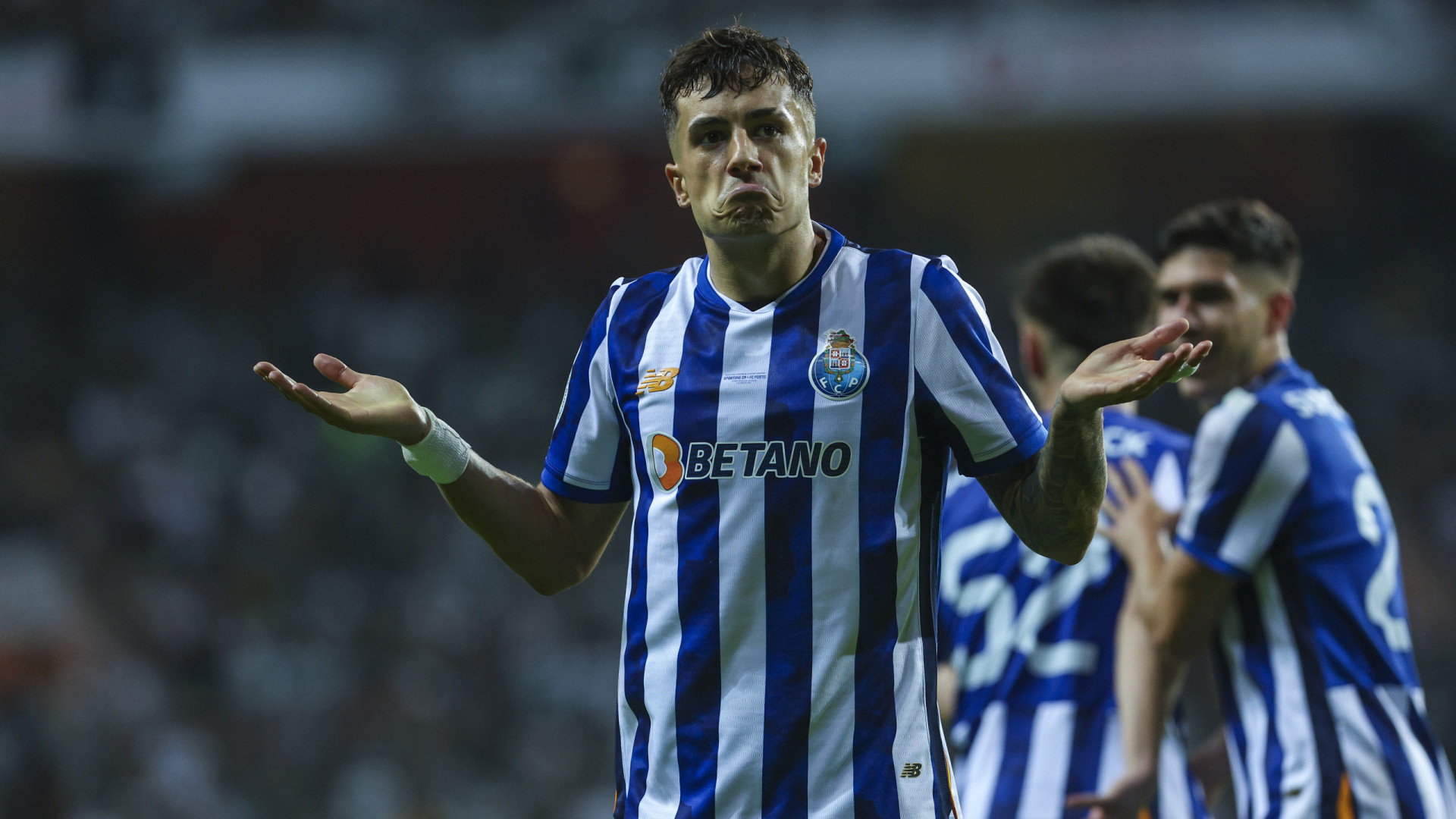 Iván Jaime ganha ‘nova vida’ no FC Porto: “Houve um desentendimento ...