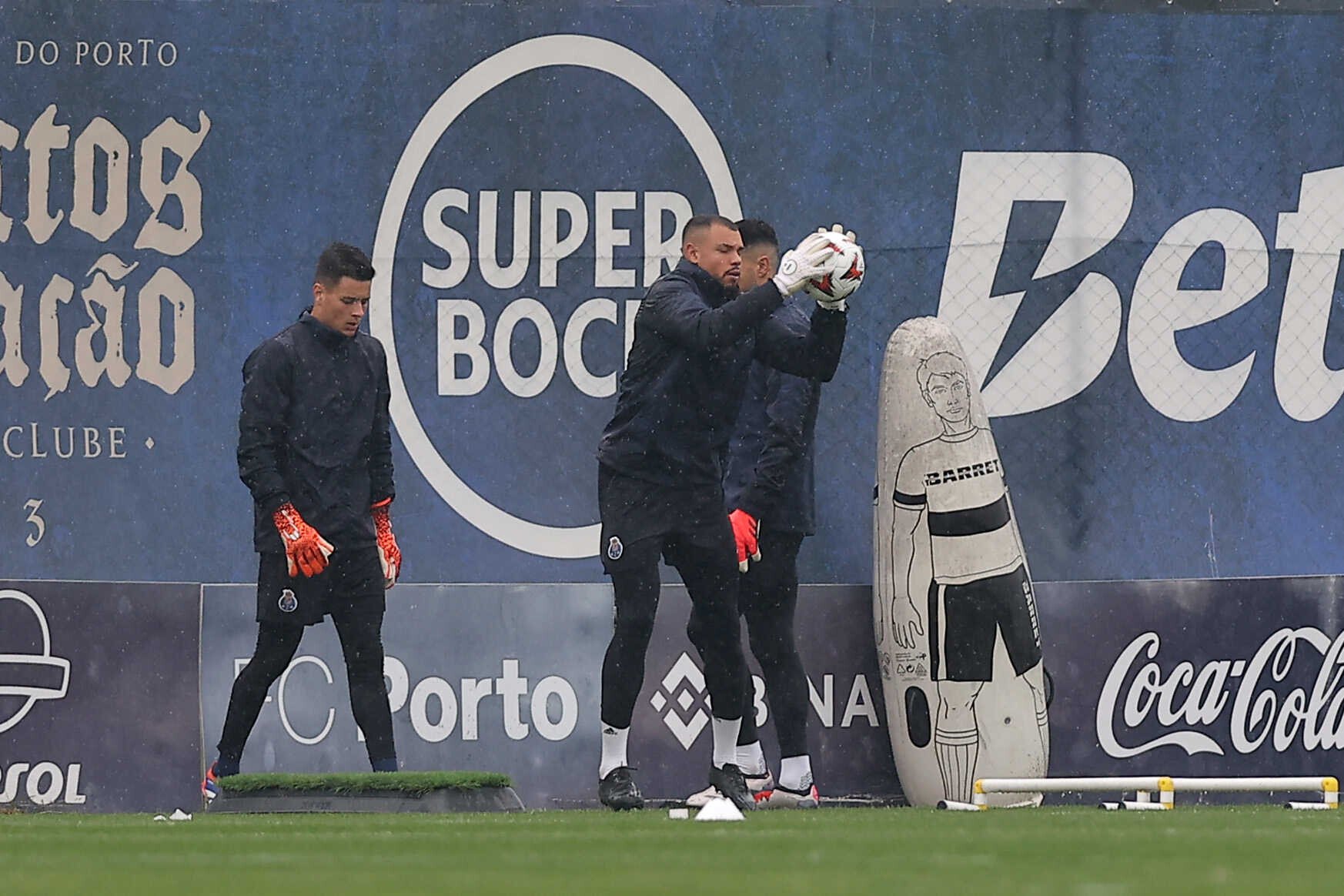 Samuel Portugal foi titular na equipa B e estreia-se a jogar pelo FC ...