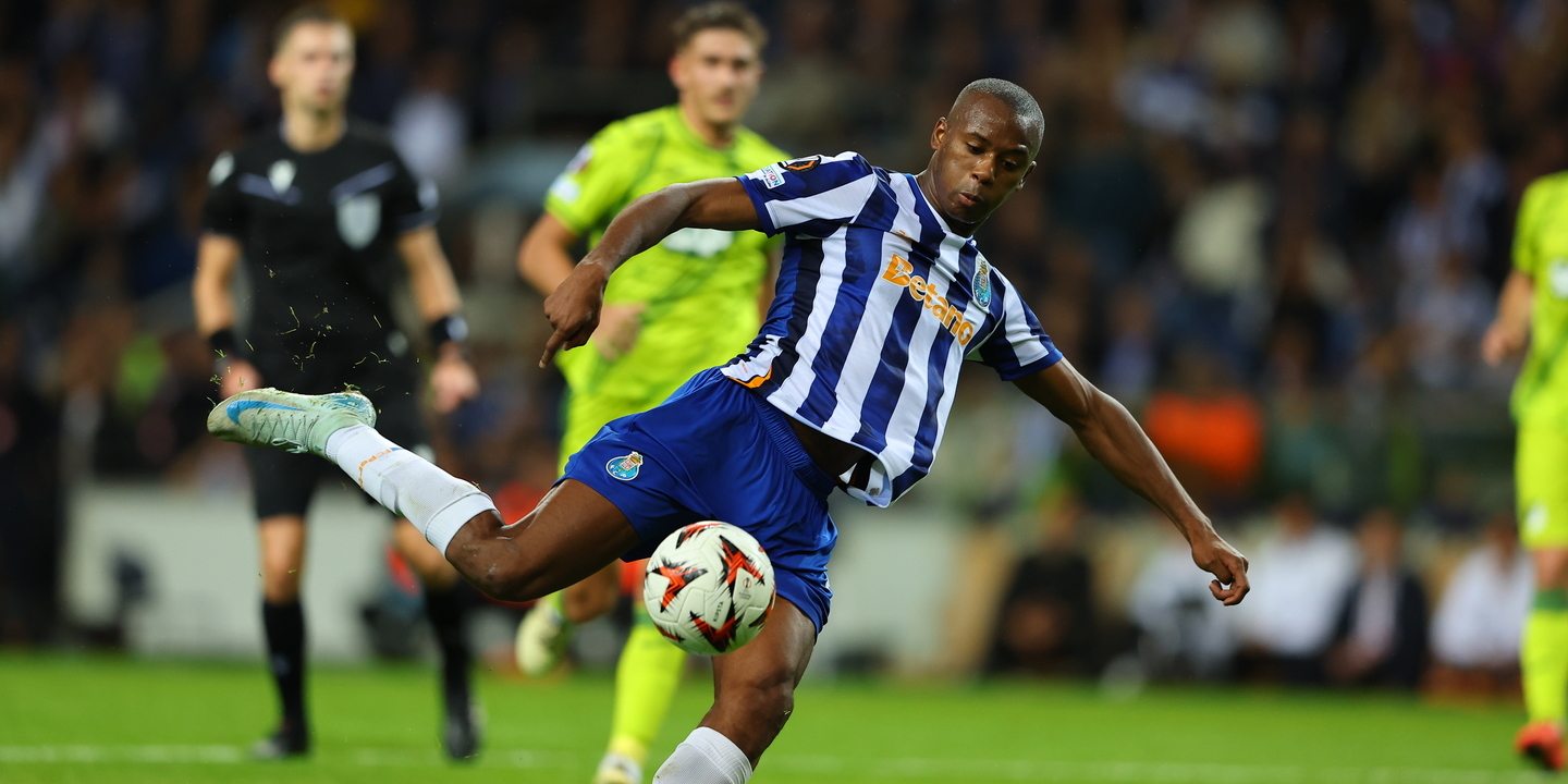 Tiago Djaló treina à parte e não joga mais pelo FC Porto | Portal dos Dragões