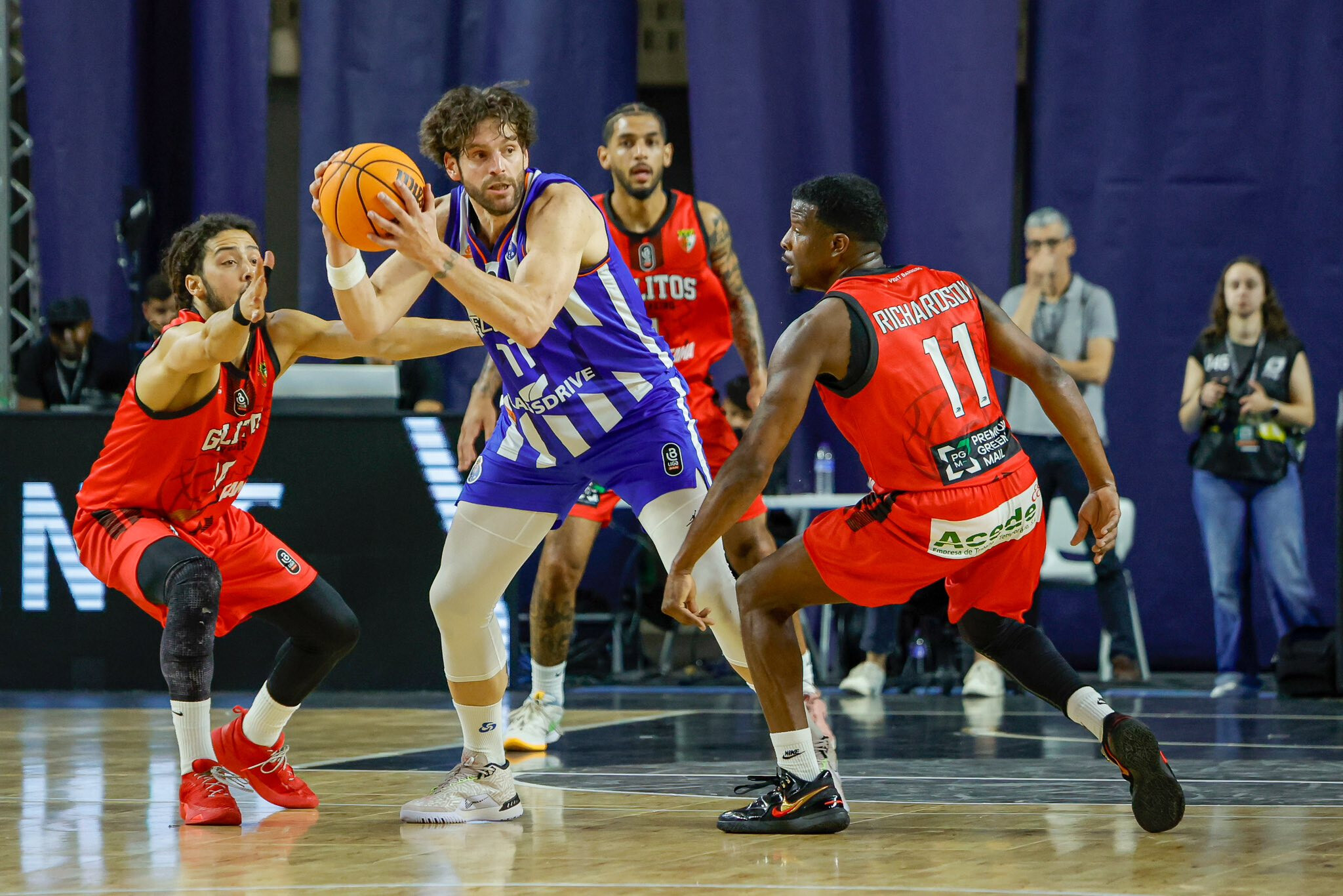 FC Porto encontra Benfica nas “meias” da Taça Hugo dos Santos de ...