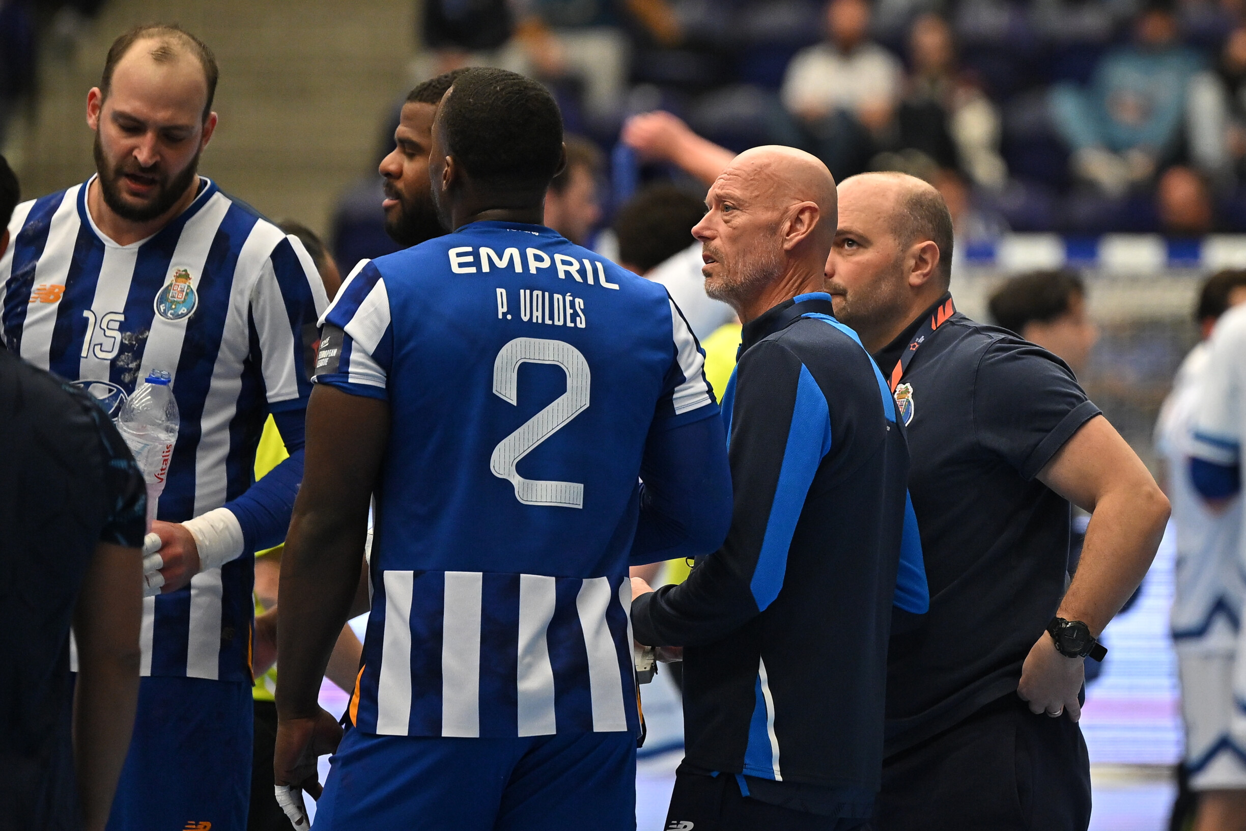 FC Porto vence clássico de andebol frente a Benfica (37-33) | Portal dos Dragões